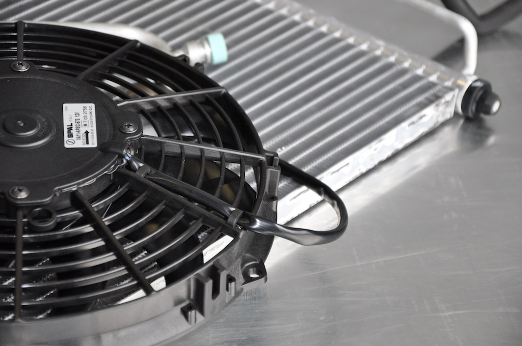 The role of the car condenser fan in the performan - Hongdao Car Ac ...